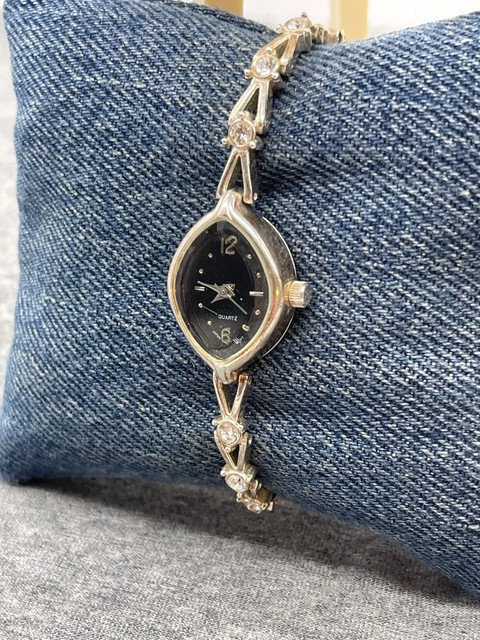 Avon Ladies Watch F68093 Quartz Silver Tone Metal Band Oval 18 mm Black ...