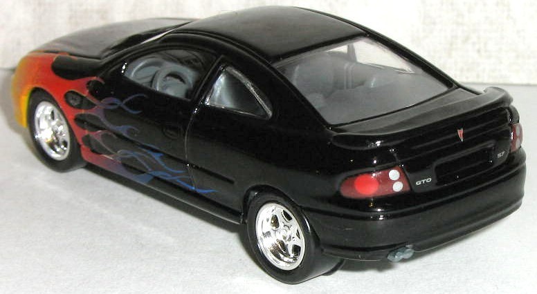 Cool 1/64 = 2004 04 PONTIAC GTO 5.7 Liter / Diecast Muscle Car / FREE ...