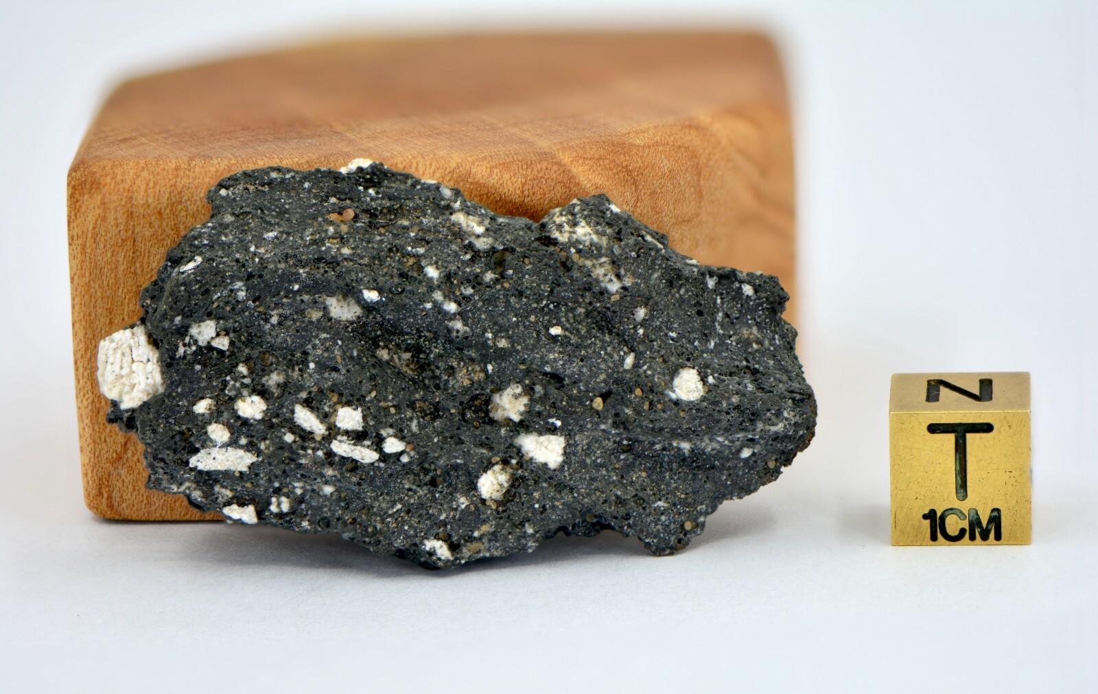 9.03g Wabar Scoriaceous Glass Rare Impactite - TOP METEORITE | eBay