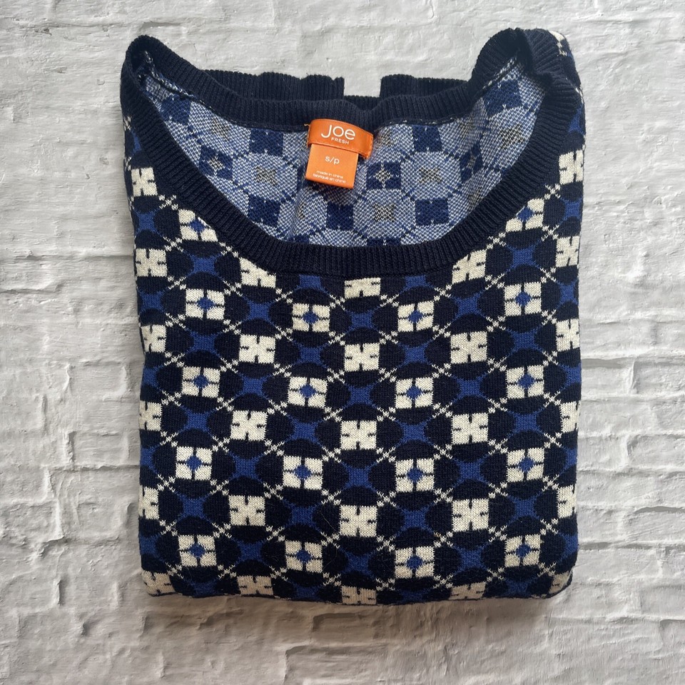 Joe Fresh preppy geometric print crew neck sweater EUC - Size Small ...