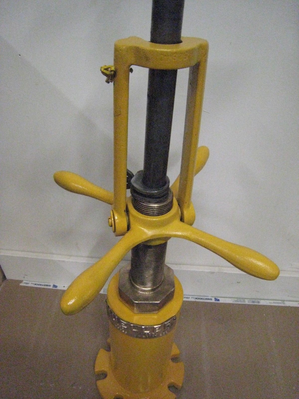 Mueller Drilling Tap Model # 3 H17235 Mueller Tapping Drilling Machine ...
