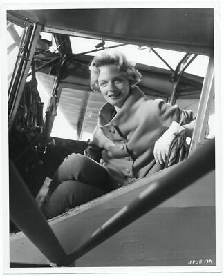 Jan Holden STYLISH POSE STUNNING PORTRAIT 1957 AVIATRIX ORIGINAL PHOTO ...