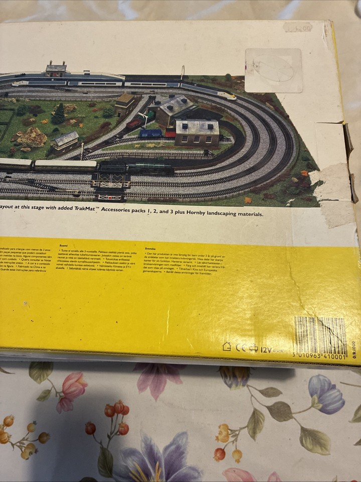 Hornby 00 Gauge GWR Mixed Traffic Train Set R 1000 With Track Pack A ...
