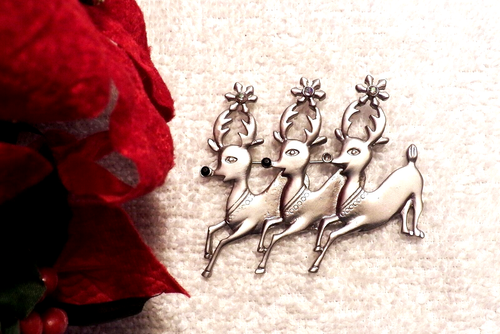 CLASSIC CHRISTMAS PIN BROOCH PRANCING REINDEER RUDOLPH ANTLERS SILVER ...