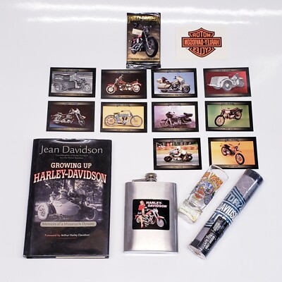 HARLEY-DAVIDSON LOT 12ft Wallpaper Border, Signed Book, Cards, Flask ...