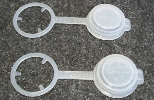 Tupperware KEEP-KAPS Soda Pop Bottle Cap Covers Set of 2 Sheer Mold ...