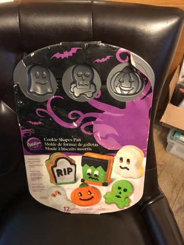 Wilton 12 Cavity Halloween Non-stick Cookie Shape Pan | eBay