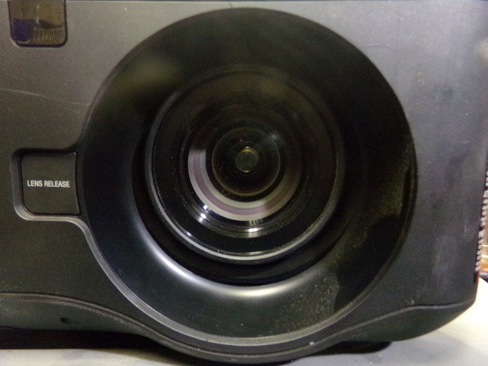 Sanyo PDG-DXT10L Pro XTrax Multiverse Projector w/ Lens *FREE SHIPPING ...