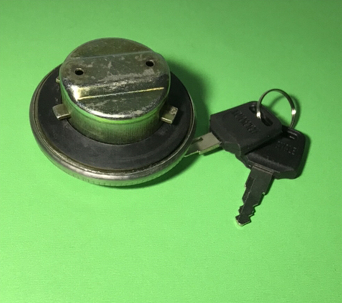 Fuel Gas Tank Cap Filler Key For Yamaha RS 100 125 DT100 DT125 DT250 ...