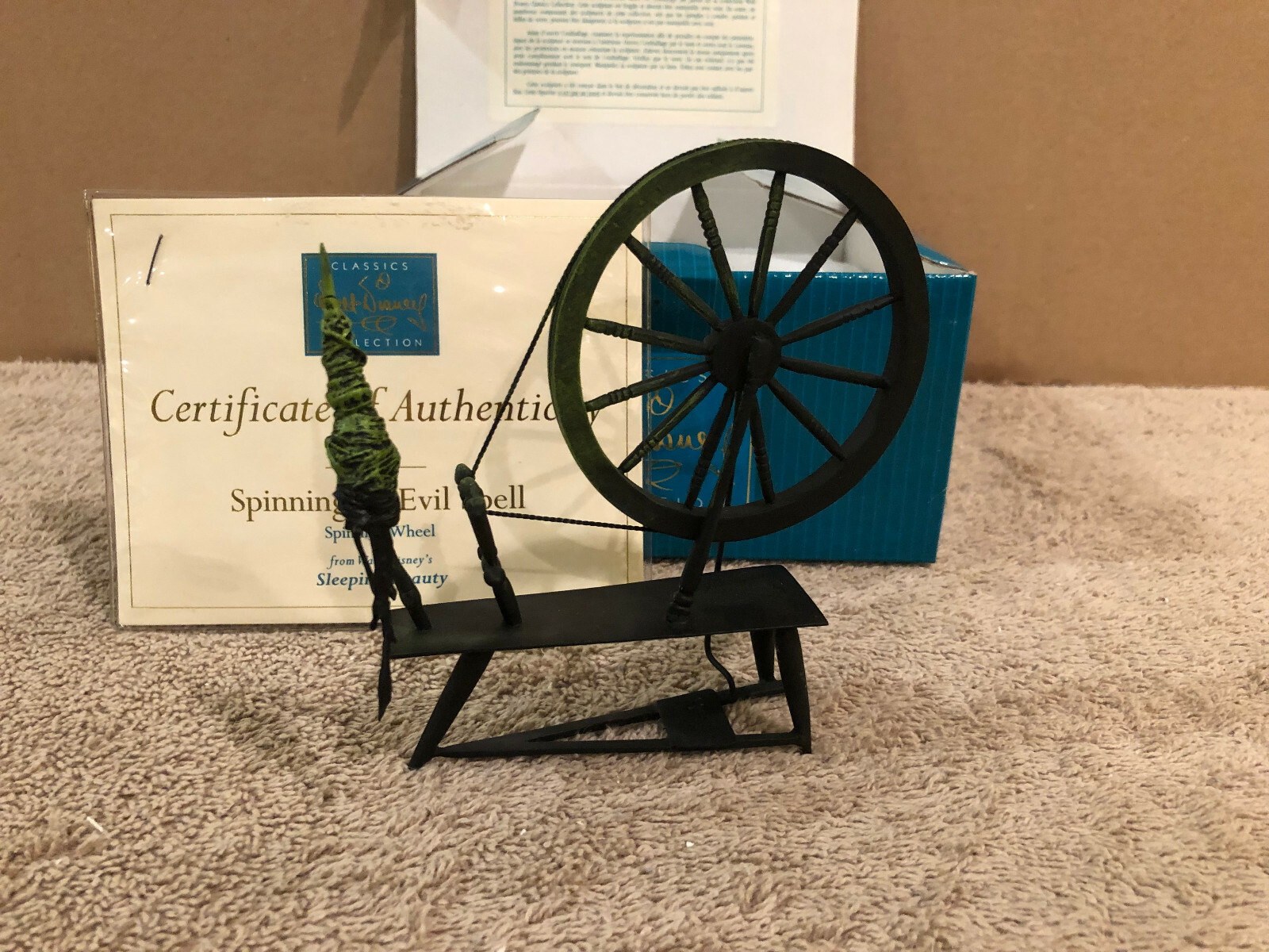 WDCC Sleeping Beauty - Spinning Wheel "Spinning an Evil Spell" + Box ...