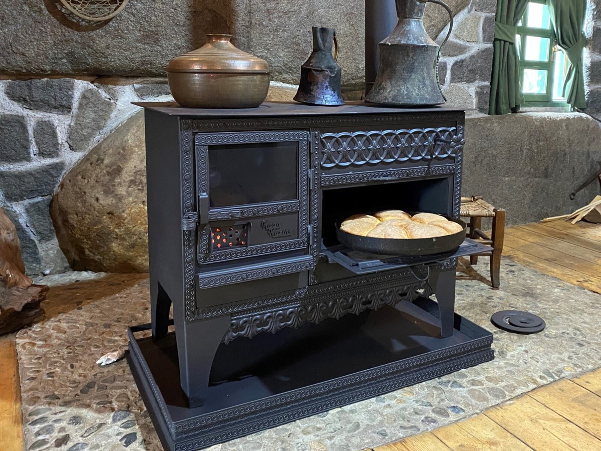Wood Burning Cook Stoves With Oven