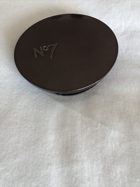 BOOTS No7 Light Pressed Powder Compact 10g Fair for sale online | eBay