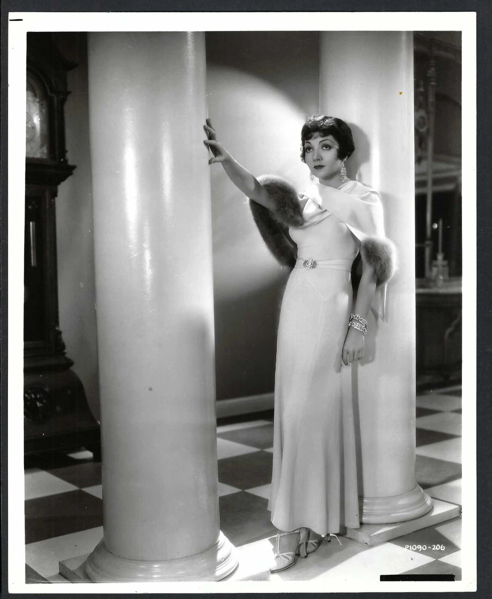 Claudette Colbert Measurements