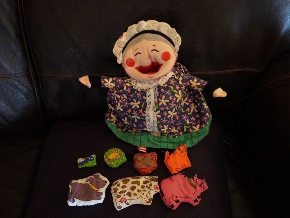 Child's Play There Was an Old Lady Who Swallowed a Fly Plush Doll w/7 ...