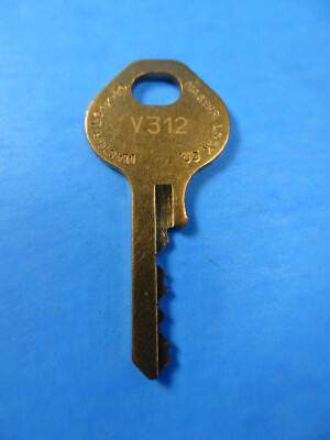 Master Lock Padlock 1525 1585 2010 2076 Control Key OEM Original Master ...