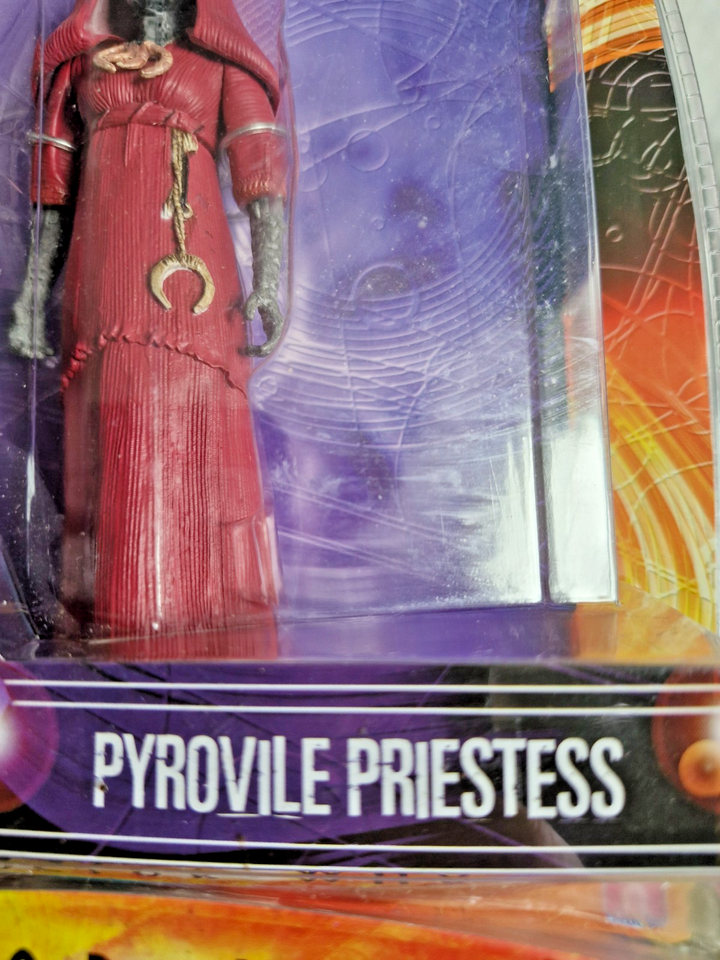 Dr Doctor Who Character Options Series 4 Pyrovile Priestess action ...