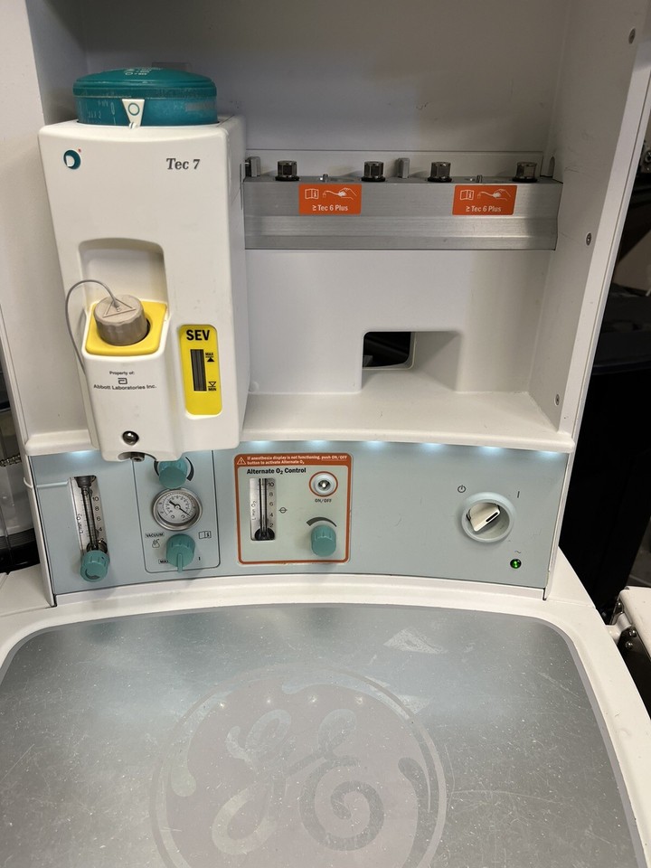 GE Avance CS2 Anesthesia Machine - GE B40 Monitor - Tec 7 Sevo ...