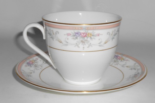 Christopher Stuart MIKASA Bone China Porcelain Spring Crest Cup ...