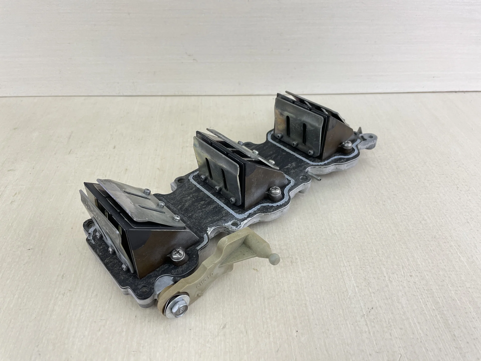 2004 Yamaha 60HP 2 Stroke Outboard Reed Valve Set With Plate 6H2-13610 ...