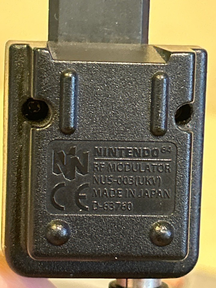 Nintendo N64 Console Bundle with Controller and 2 Games AV RF Cable ...