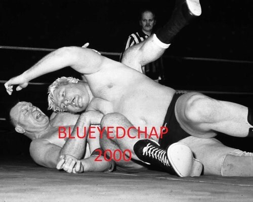 GENE KINISKI VS DICK MURDOCH WRESTLER 8 X10 WRESTLING PHOTO NWA | eBay
