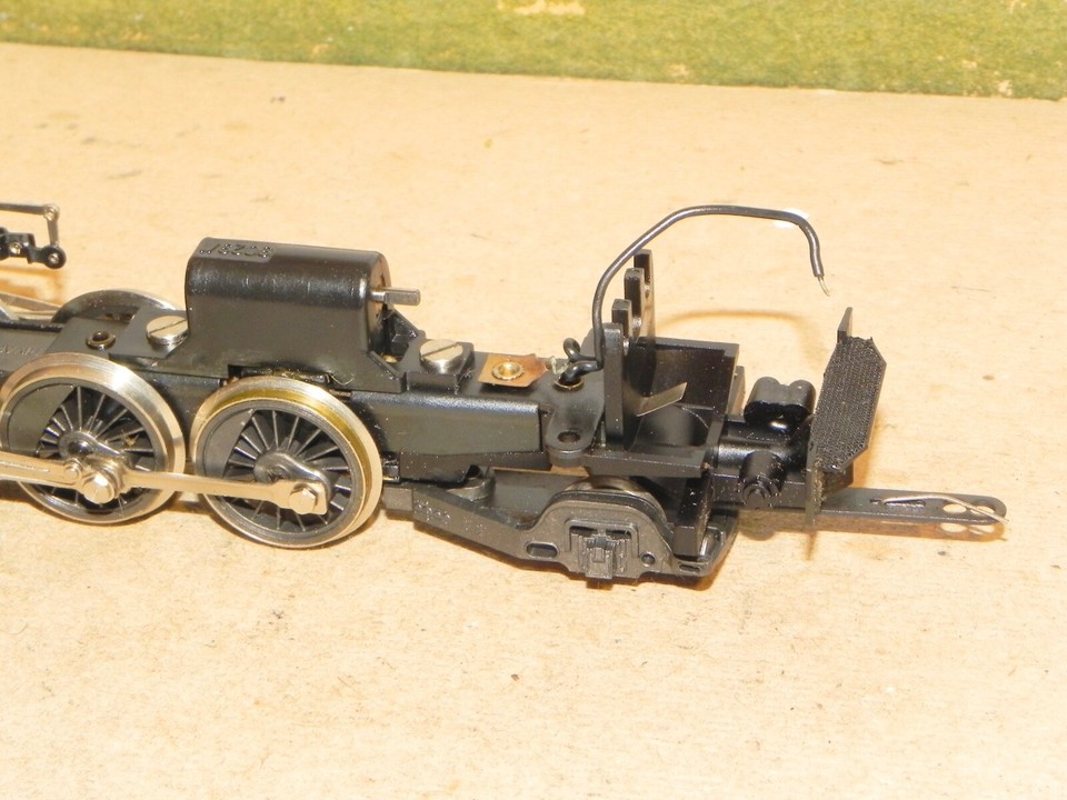 Rivarossi HO Parts 4-6-2 Heavy Pacific Steam Locomotive Chassis NICE ...