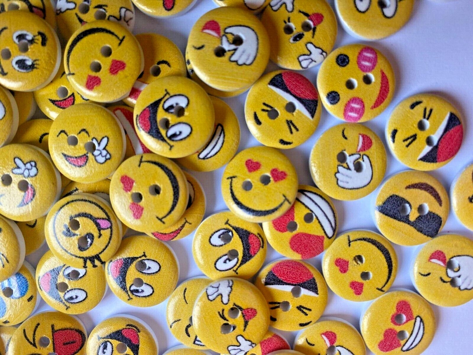 15mm Buttons Wooden Smiley Faces Childrens Sewing Scrapbooking Cards ...