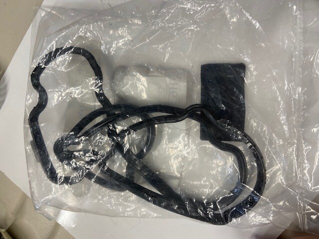 132709UE0B Genuine Nissan Gasket Rocker Cover 13270-9ue0b for sale ...