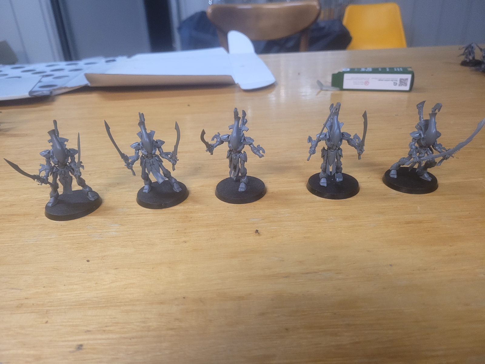 Warhammer 40k Eldar 5 x Wraithblades with swords, assembled unpainted ...