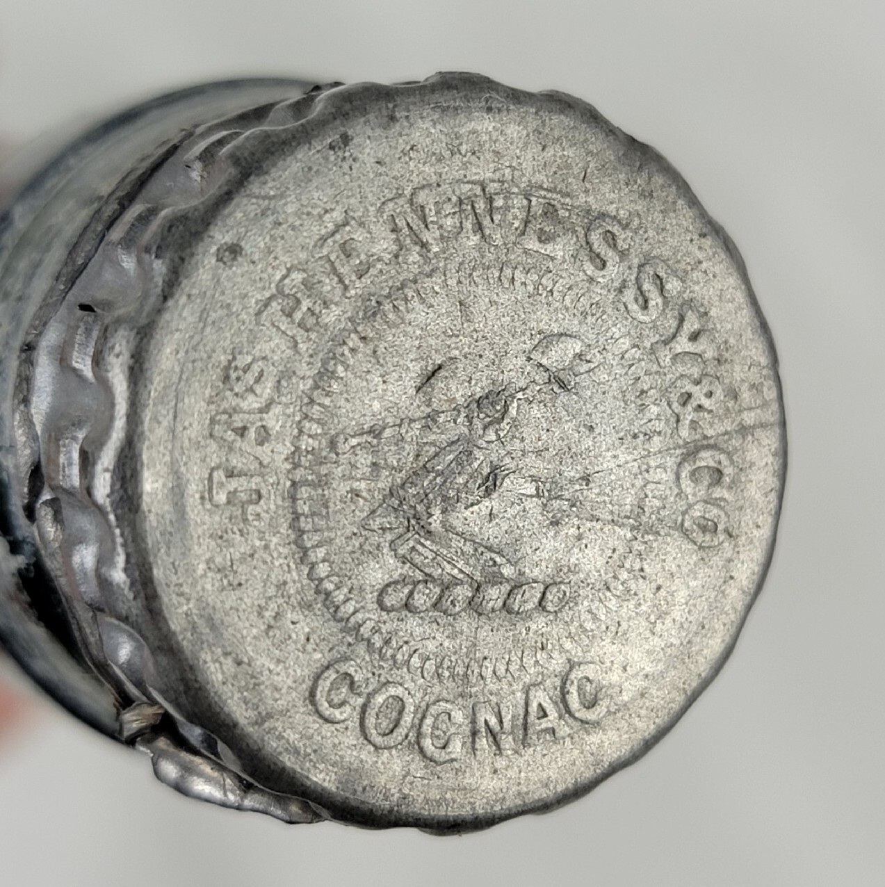 German Affentaler Spatburgunder Embossed Monkey Wine Bottle | eBay UK