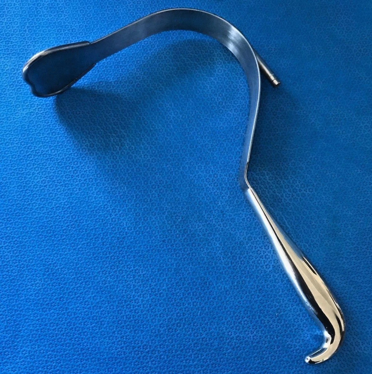 Lighted Orthopedic Retractors | Shelly Lighting