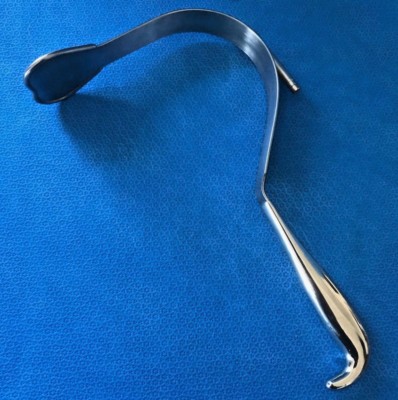 Retractors - Harrington Retractors