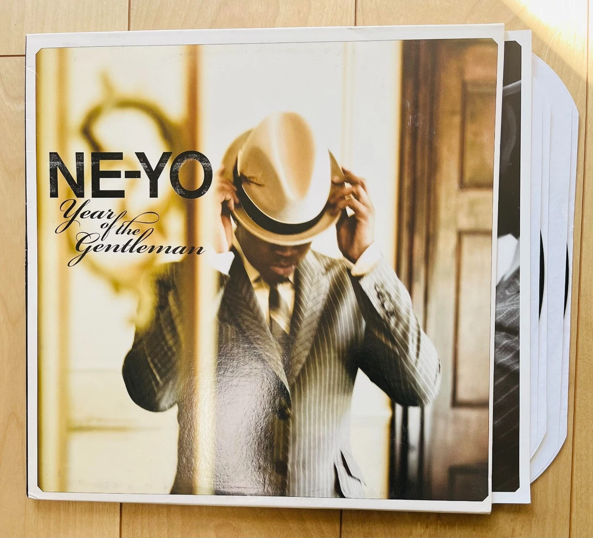 Ne Yo Year Of The Gentleman Album Cover
