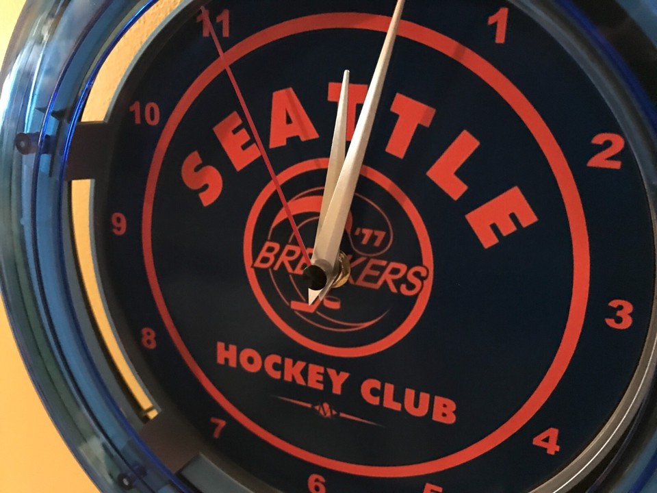 Seattle Breakers Hockey Bar Man Cave Neon Wall Clock Sign | eBay