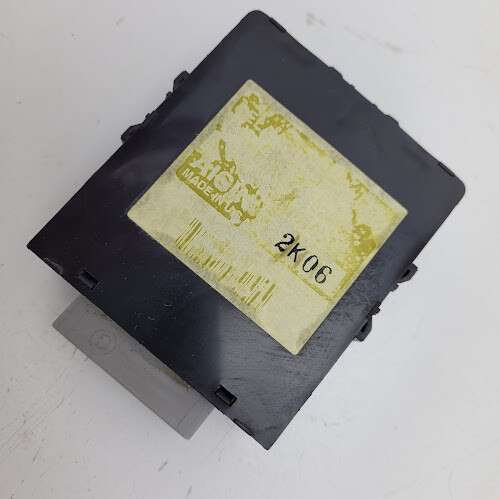 1999-2003 Toyota Sienna Running Light Control Module Relay 2K06 | eBay