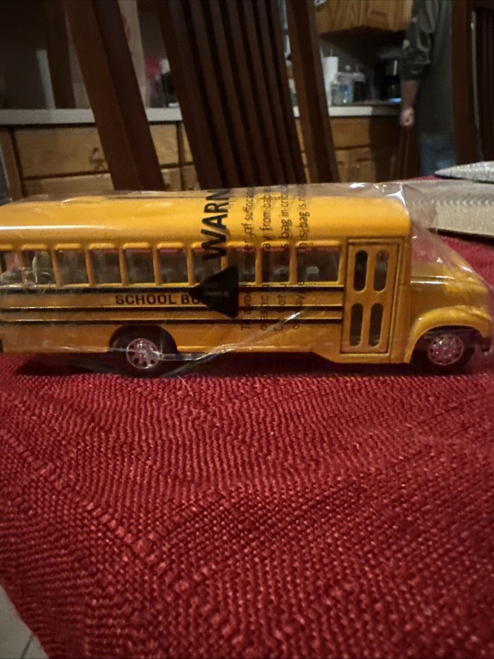 Kinsfun Monster School Bus 5" Die-Cast Metal Model with Pull-Back ...