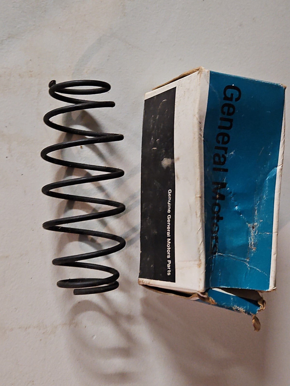 NOS GM 14095649 Hood Spring For 82-90 CHEVY S10-GMC-S15/ 83-89 BLAZER ...