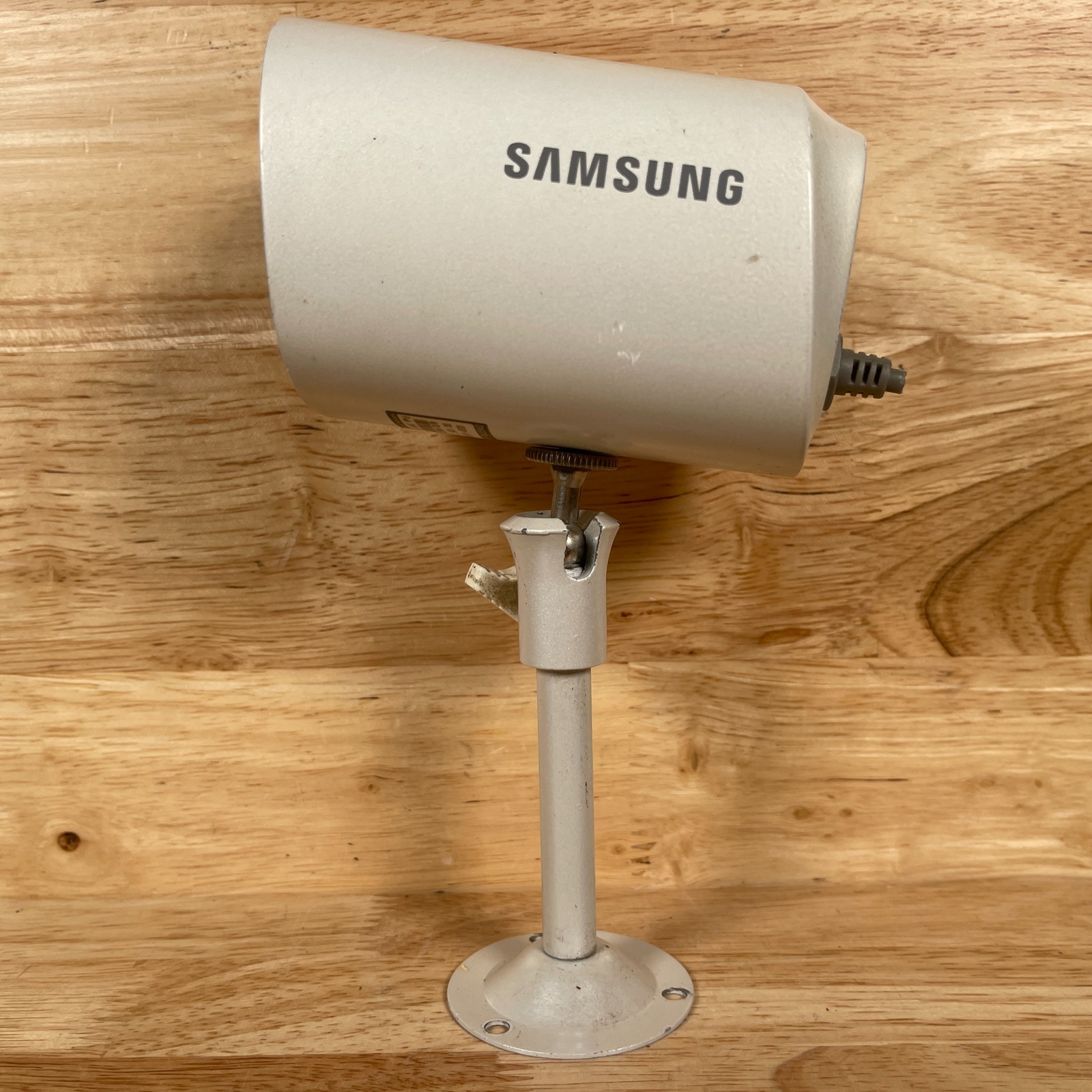 Samsung SEB-1005R White Night Vision Weatherproof Security Camera - For ...