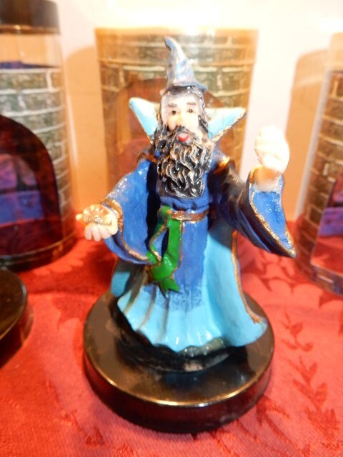 4 Resin Wizards in Plastic Tube Case | eBay