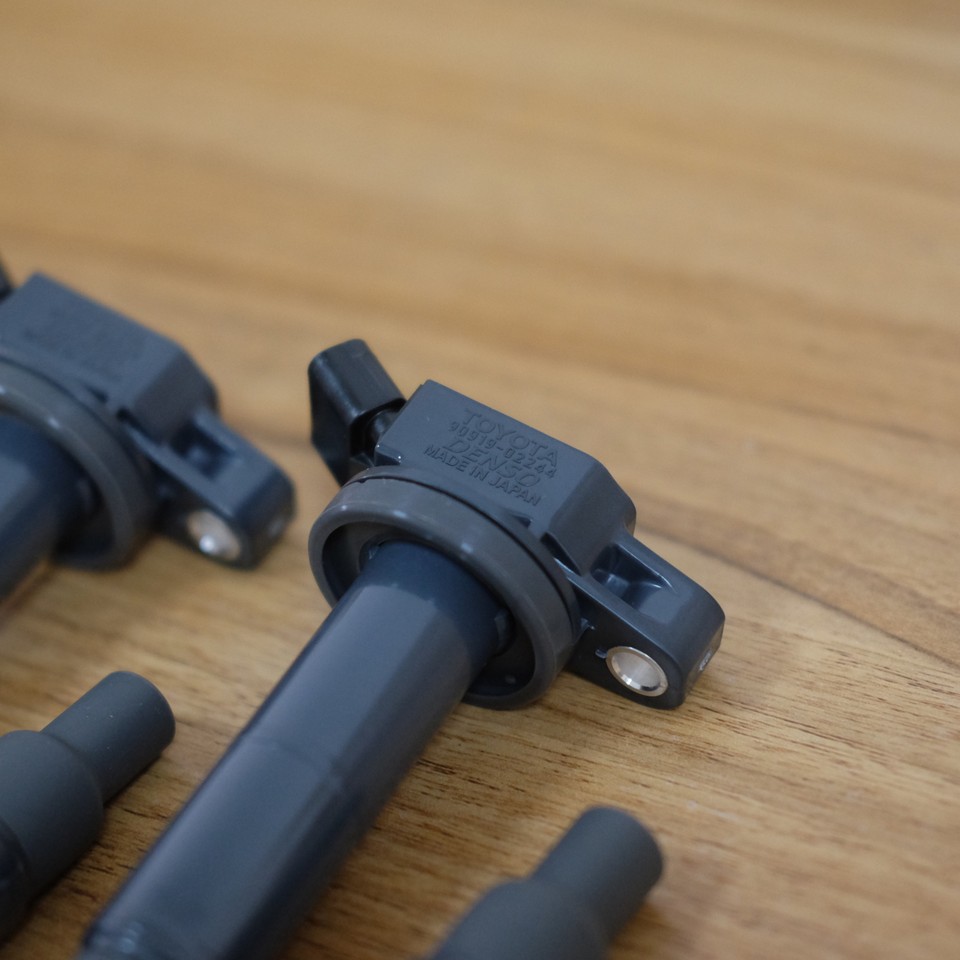 4Pcs OEM Ignition Coils For Toyota Camry Rav4 Highlander Lexus Scion2 ...