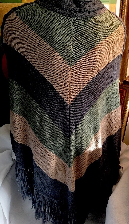 Pretty Angel Fall Colors Women's Poncho Sweater. NWT Nice Gift! | eBay