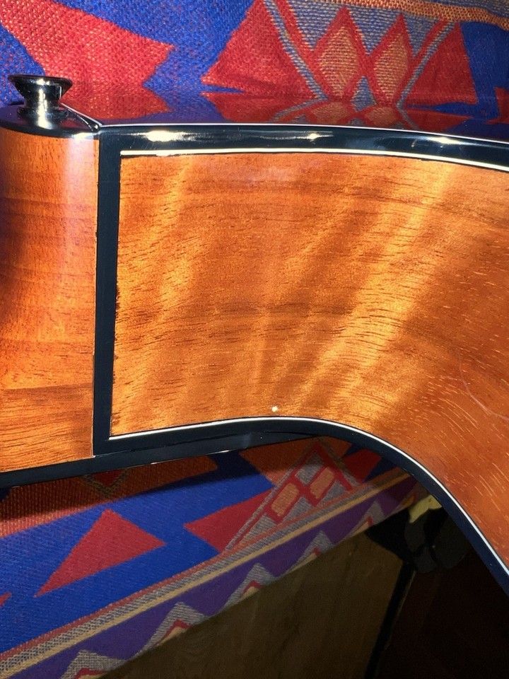 Yamaha NTX700 Electro-Acoustic Guitar With Genuine Yamaha Moulded Form ...