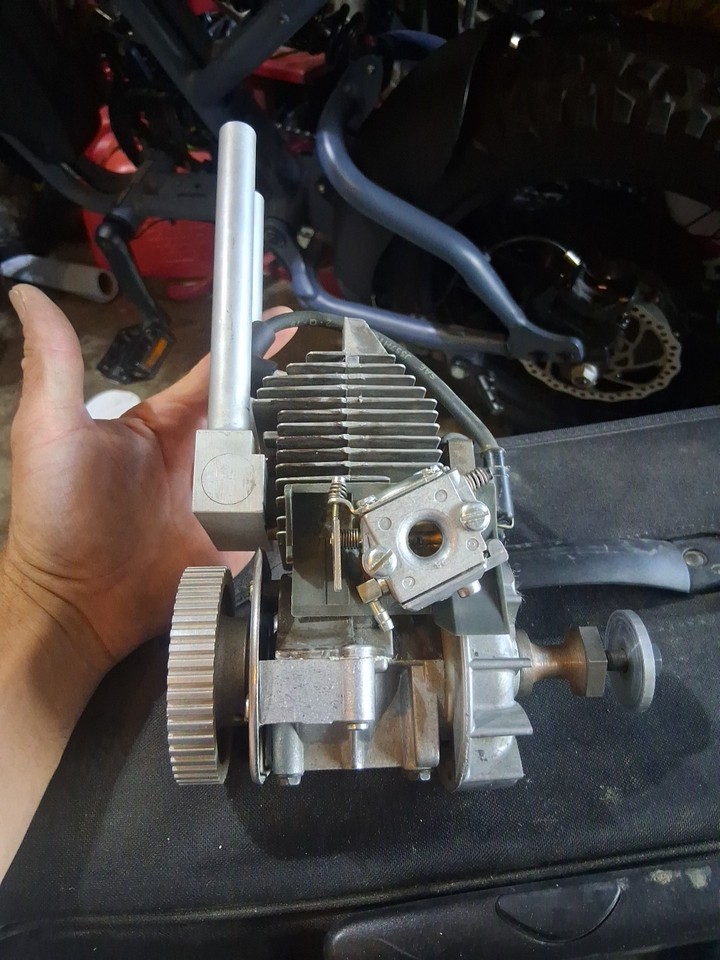 Quadra Rc Airplane Engine Serial# 31850 N.O.S | eBay