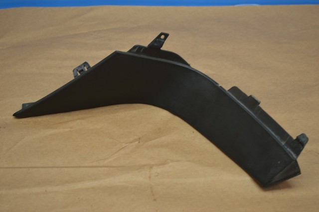 2015 95b Porsche Macan S Front Bumper Left Driver End Cover Trim Panel ...