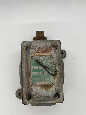 Receptacles & Outlets - Explosion Proof