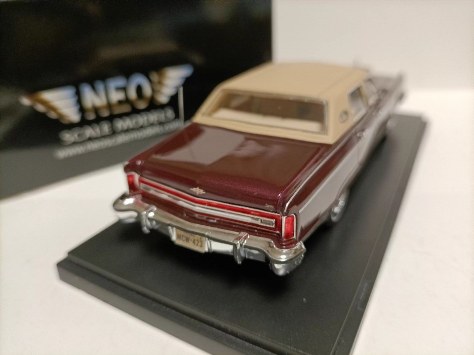 Neo 1:43 Lincoln Continental Town Car 1978 Collectible Car | eBay