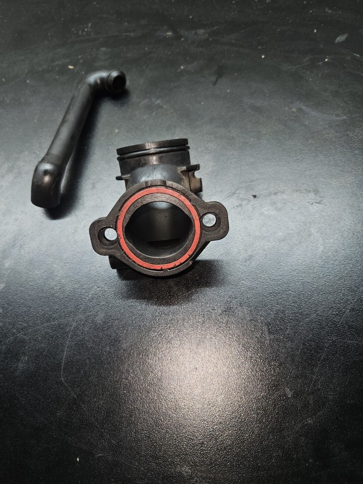 briggs and stratton intake elbow #697122 from engine 31f707-0112-e1 | eBay