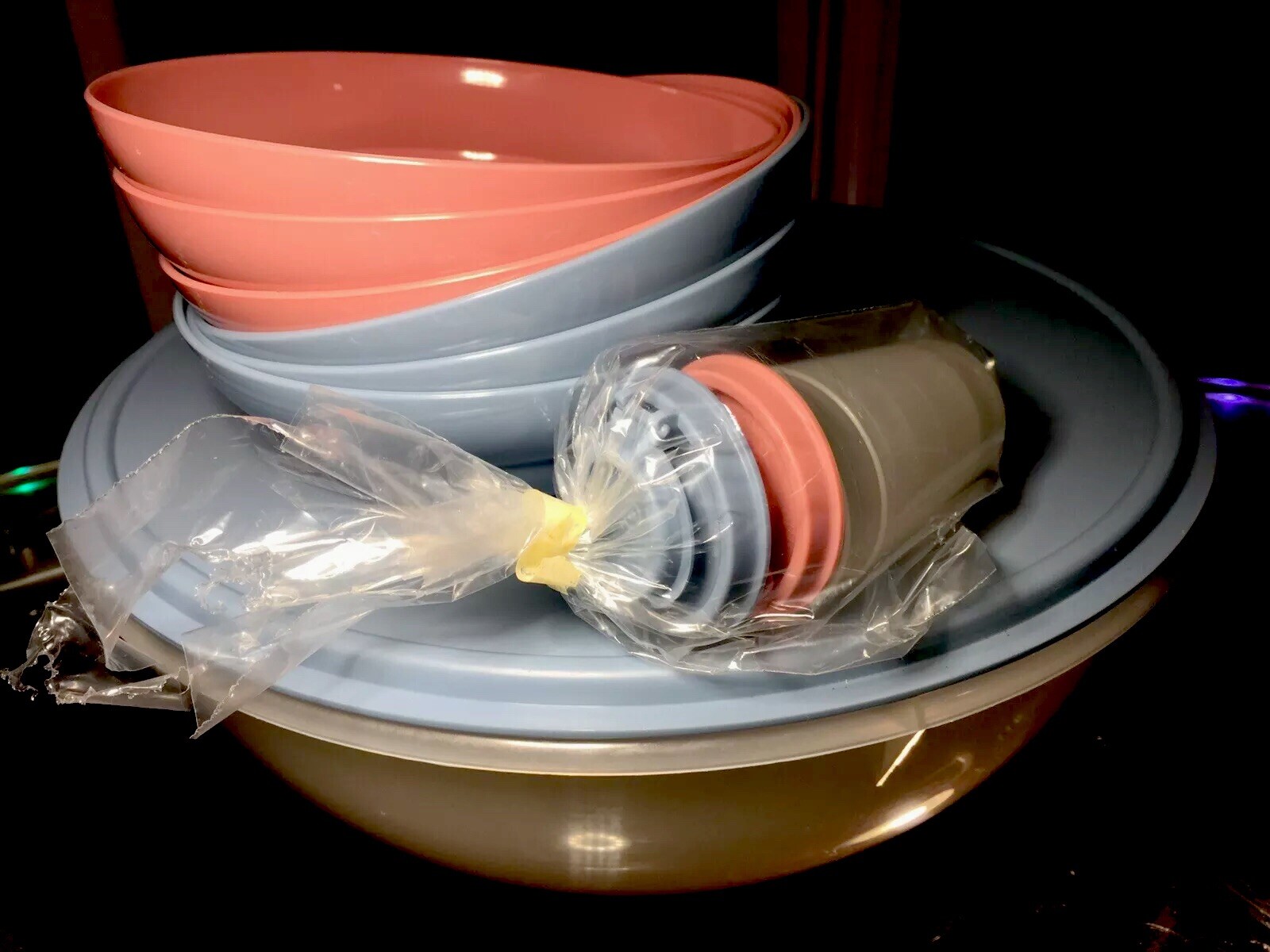 NEW USA VINTAGE TUPPERWARE SERVING SET FOR 6 ORIGINAL BOXED SET ! | eBay