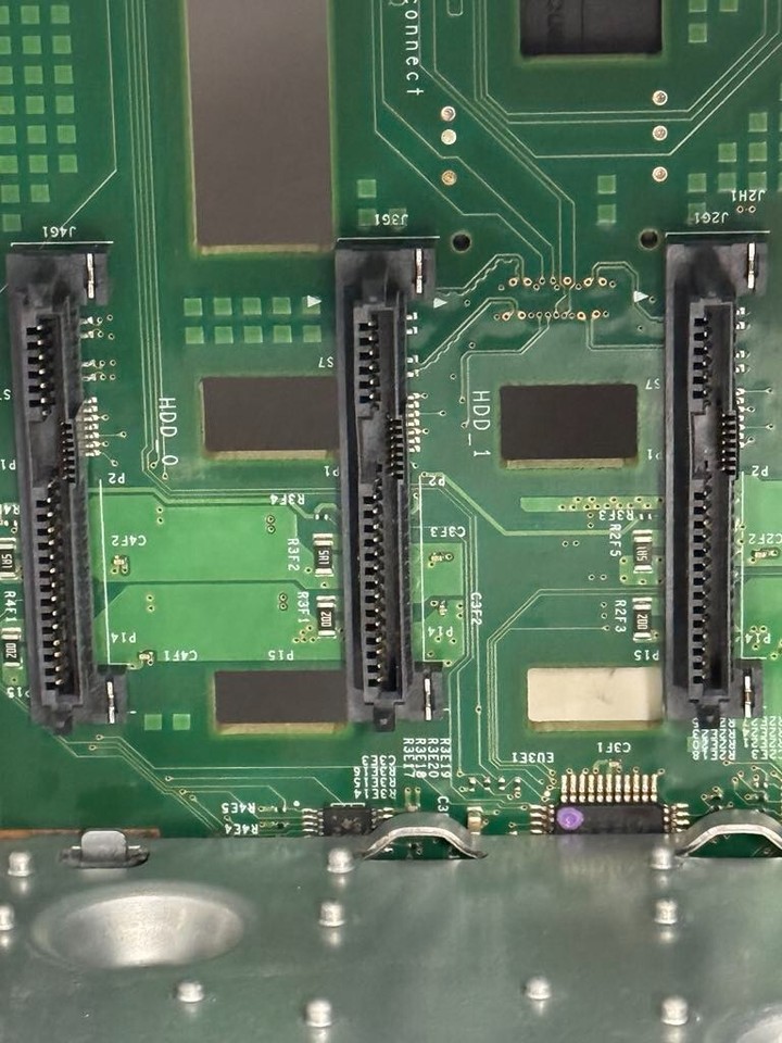 Intel P4000 8-Drive 3,5" SAS SATA Cage G15584-301 for Servers | eBay