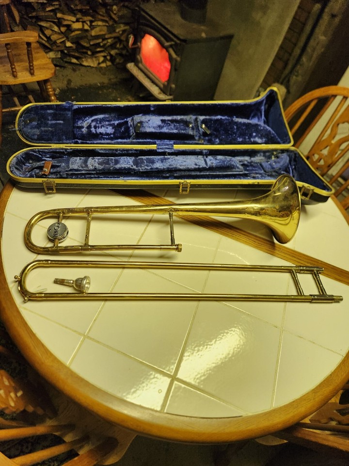 VINTAGE CONN DIRECTOR SLIDE TROMBONE W/HARD CASE AND MOUTHPIECE | eBay